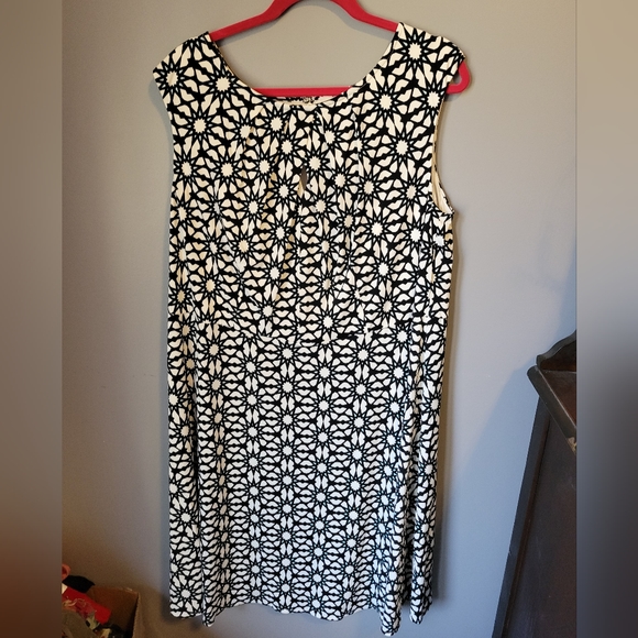 Wisp | Dresses | Nwt Wisp Midi Sleeveless Dress Cream With Black And ...
